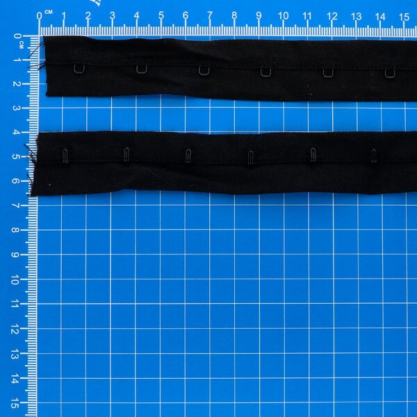 Cinta corchetera 28 mm